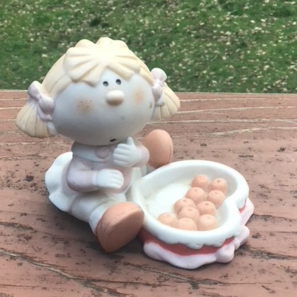 Vintage | Accents | Vintage Bumpkins Girl Figurine | Poshmark